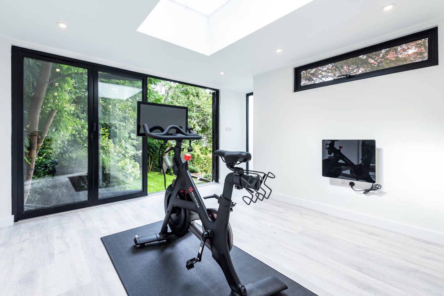 Garden Room Gym - Outsiders Garden Rooms